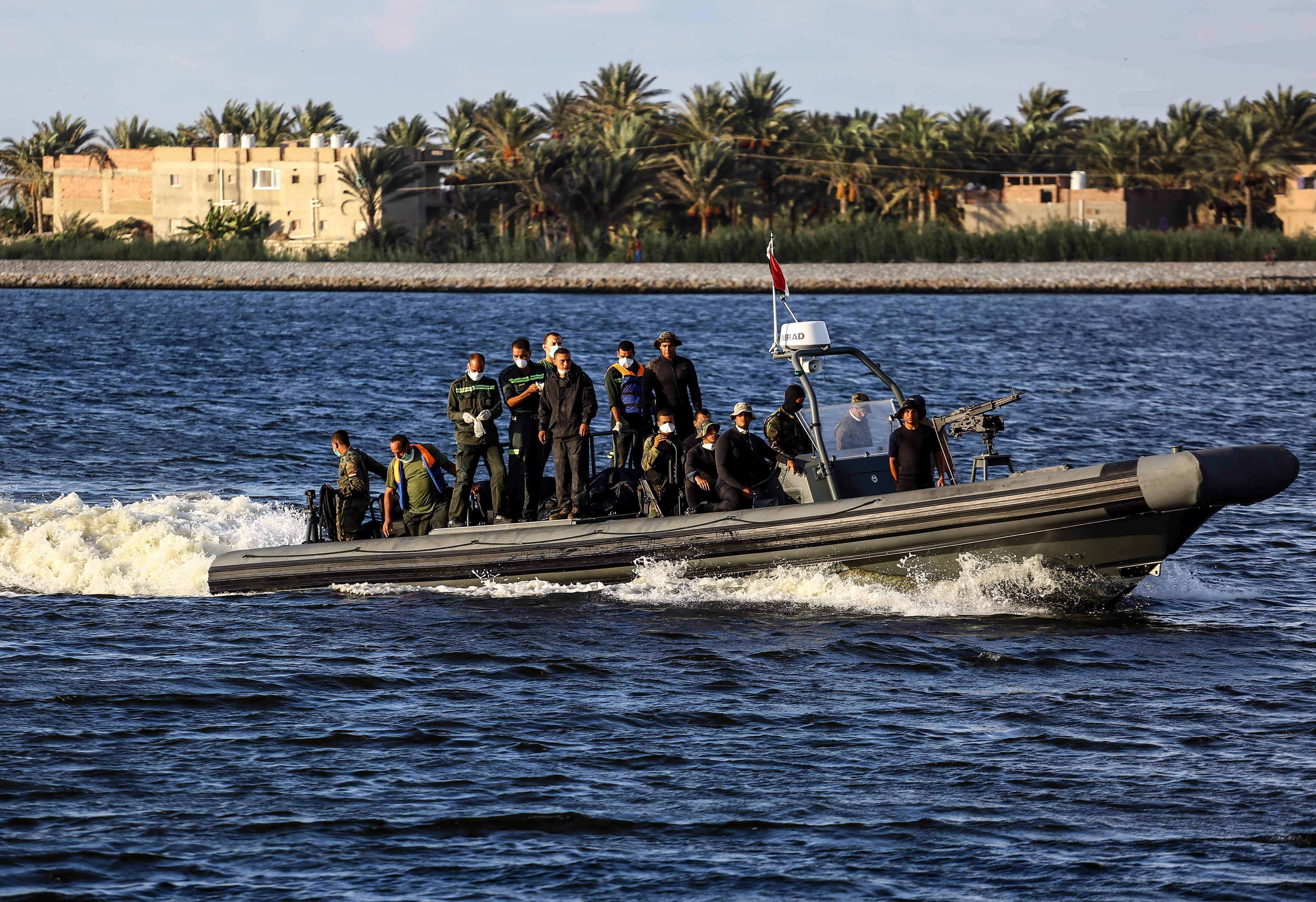 Photos: Migrant boat sinks off Egyptian coast – Middle East Monitor
