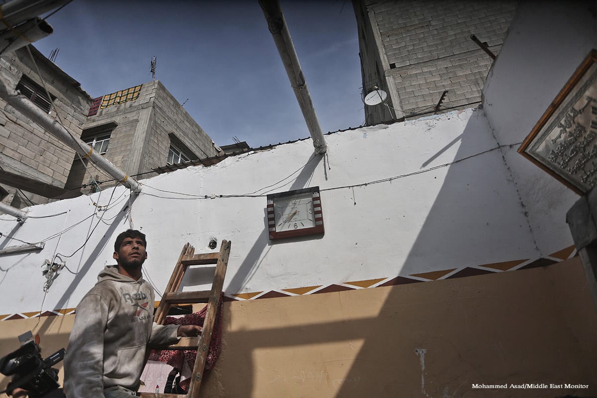 100 Gaza homes get new roofs – Middle East Monitor