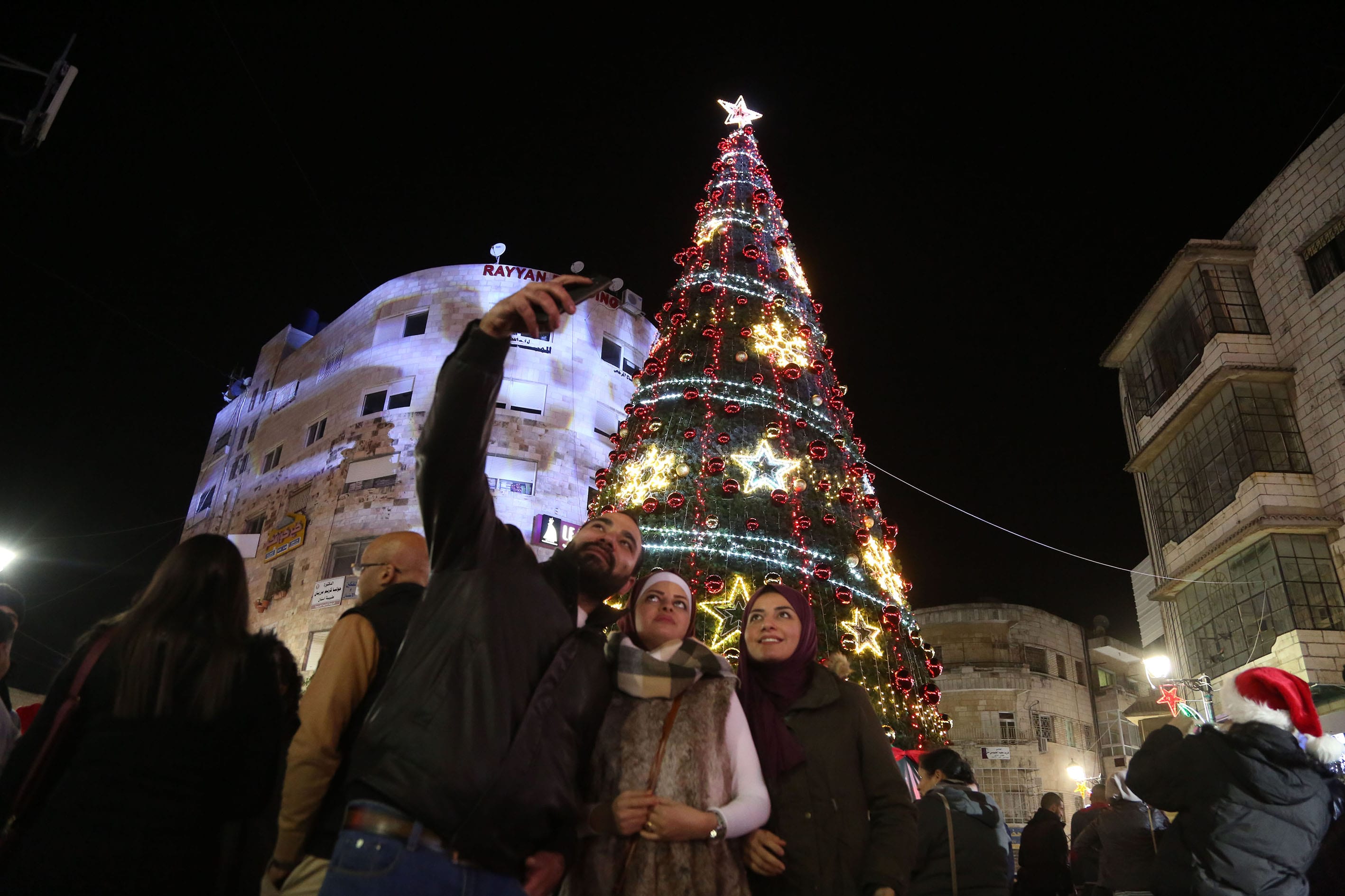 Christmas preparations in Ramallah – Middle East Monitor