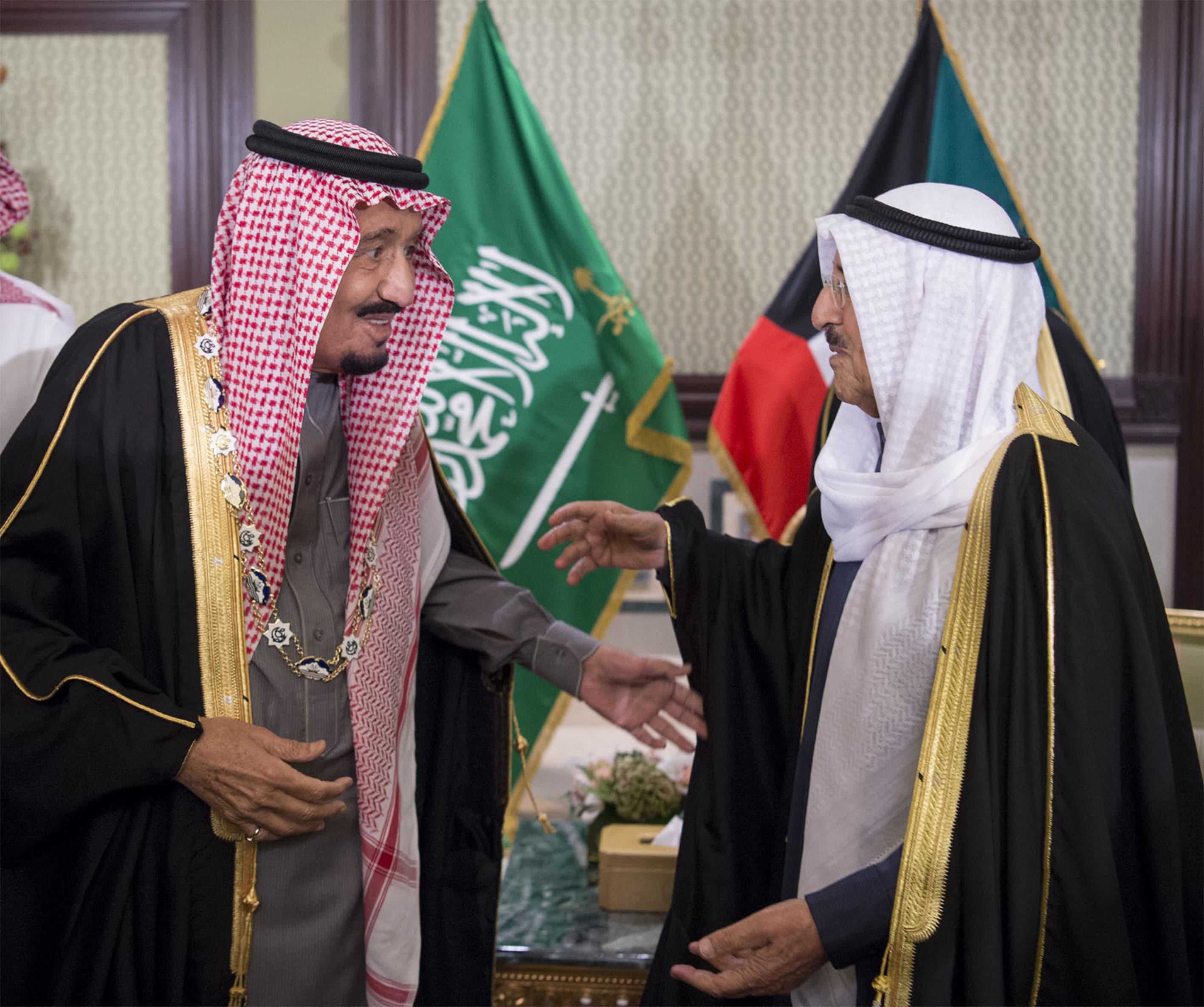 King of Saudi Arabia visits in Kuwait – Middle East Monitor