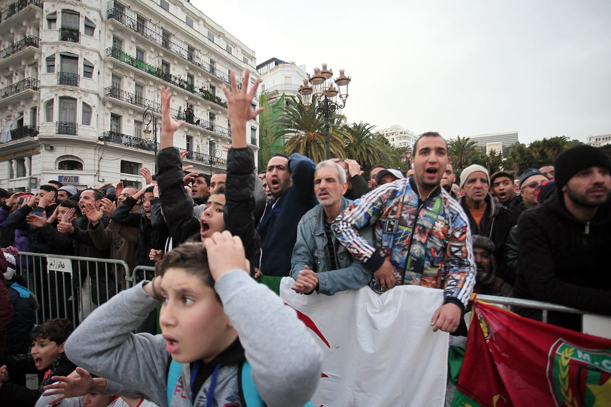Algerian football fans cheer on their team – Middle East Monitor