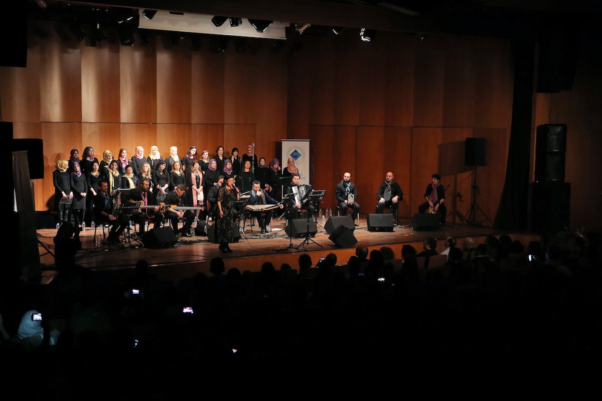 Choir of Syrian Women perform in Istanbul – Middle East Monitor