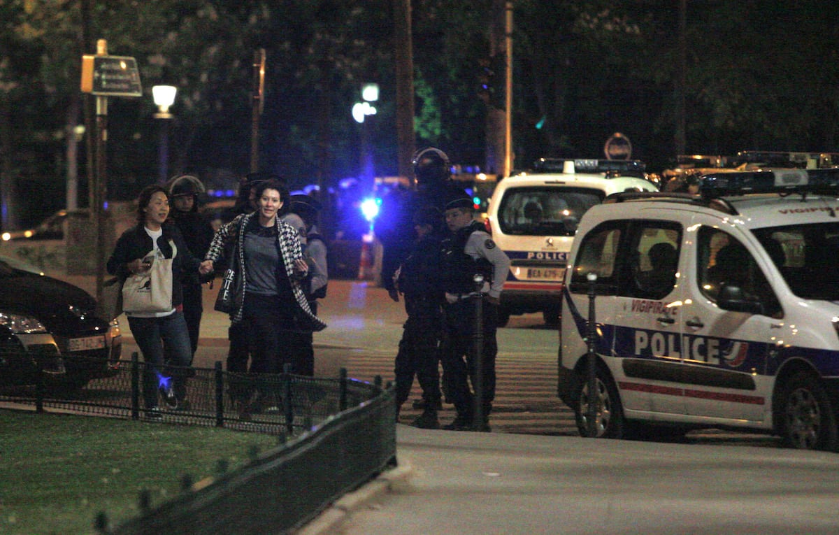Daesh claims Paris shooting, one policeman killed – Middle East Monitor