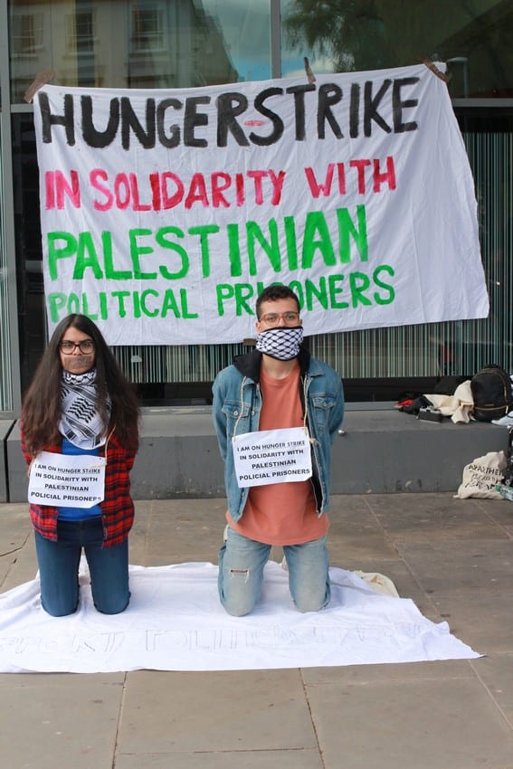 Manchester students’ hunger strike: Day 1 – Middle East Monitor