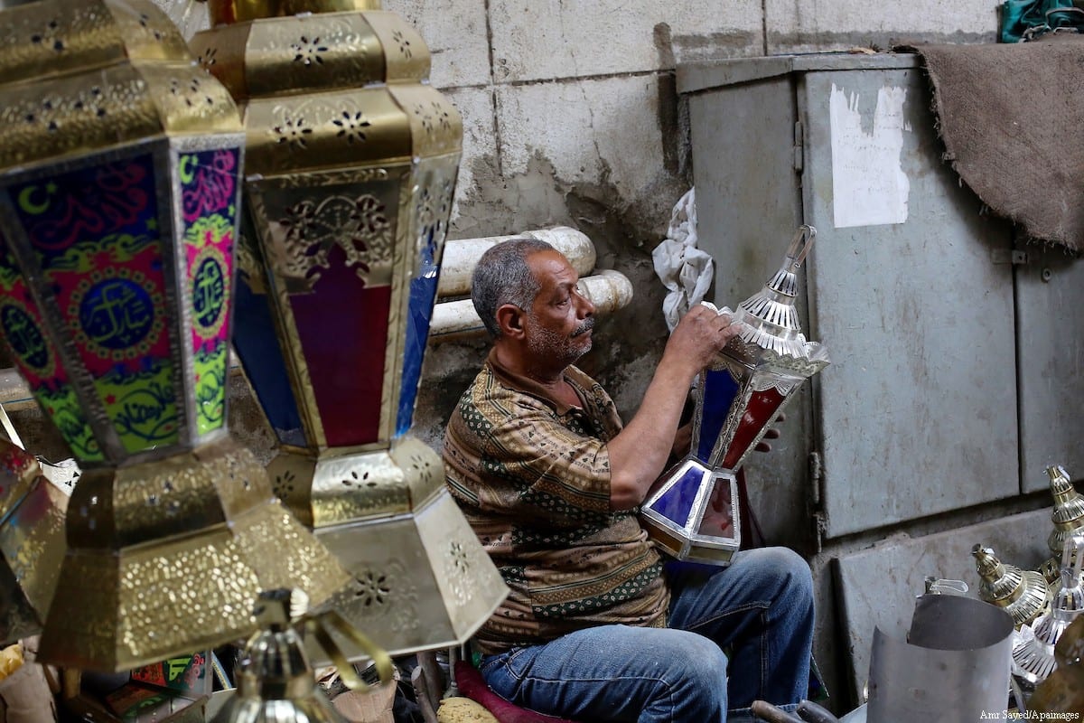 The Art of the ‘Fanous’ – Middle East Monitor