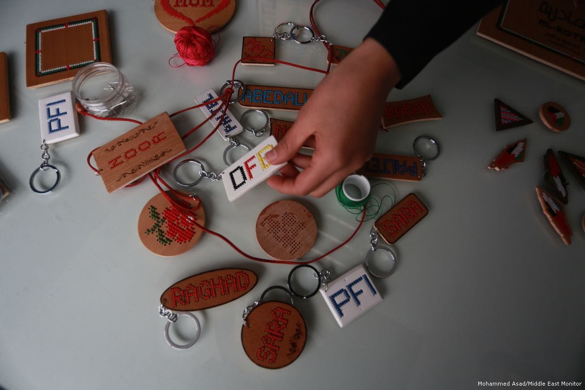 Palestinian designs come out of the woodwork – Middle East Monitor