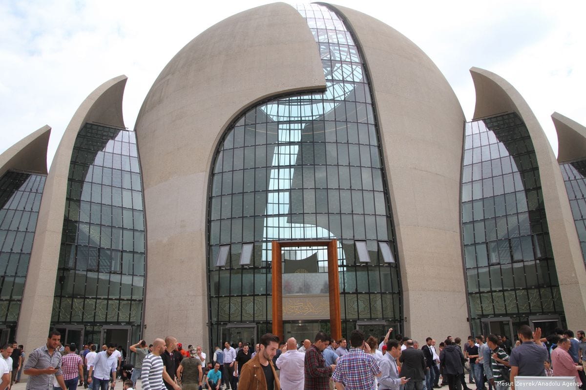 Mass prayer in Turkey – Middle East Monitor