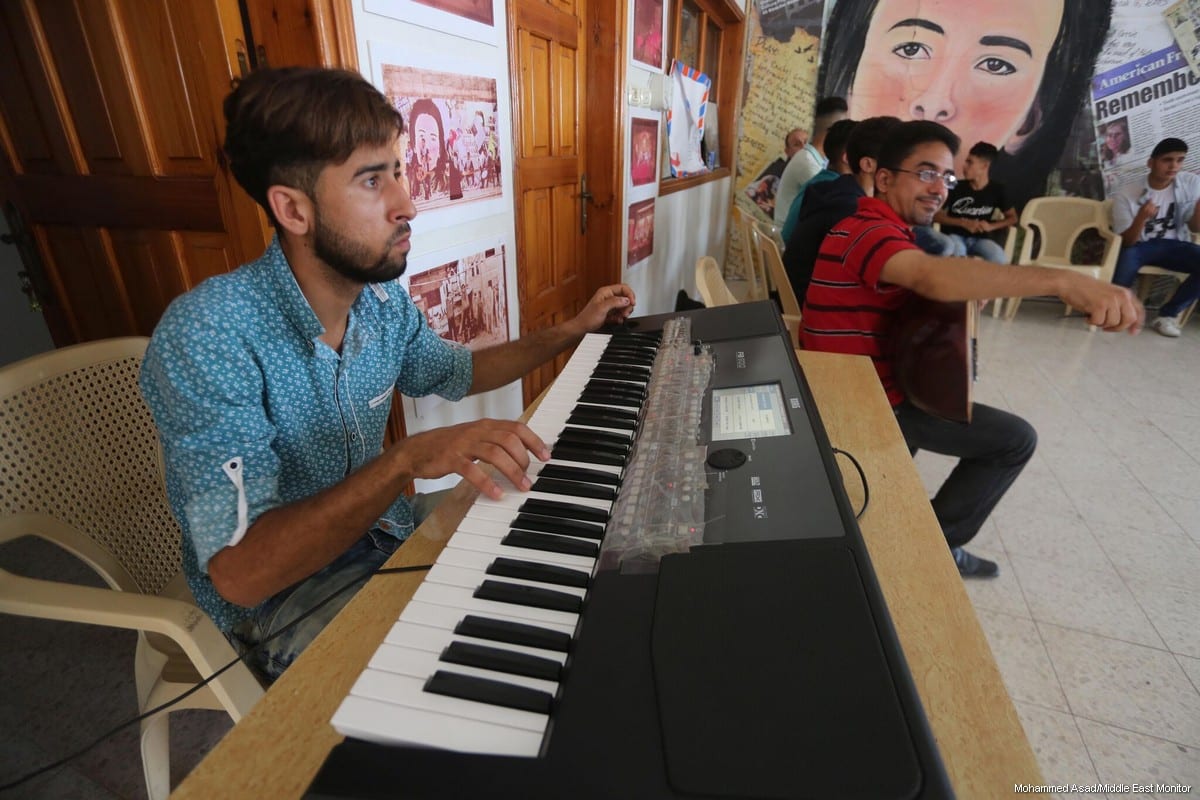 Gazans raise their voices and keep their traditions alive – Middle East ...