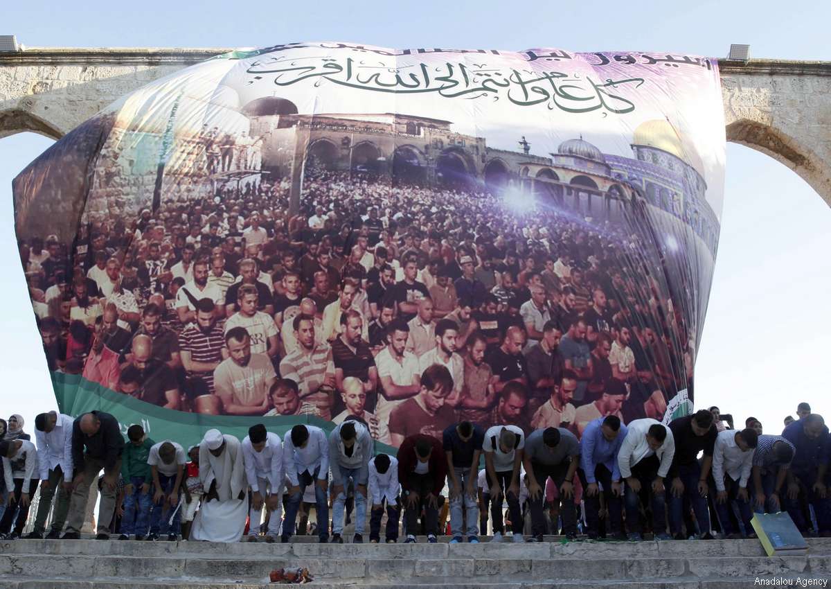 Thousands pray at Al-Aqsa on first day of Eid al-Adha – Middle East Monitor