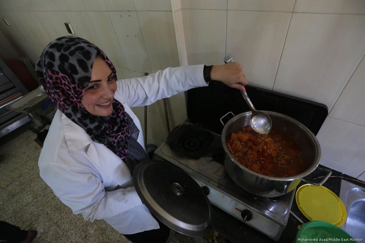 So sweet: Italian chefs swap cooking tips with Gazan women – Middle ...