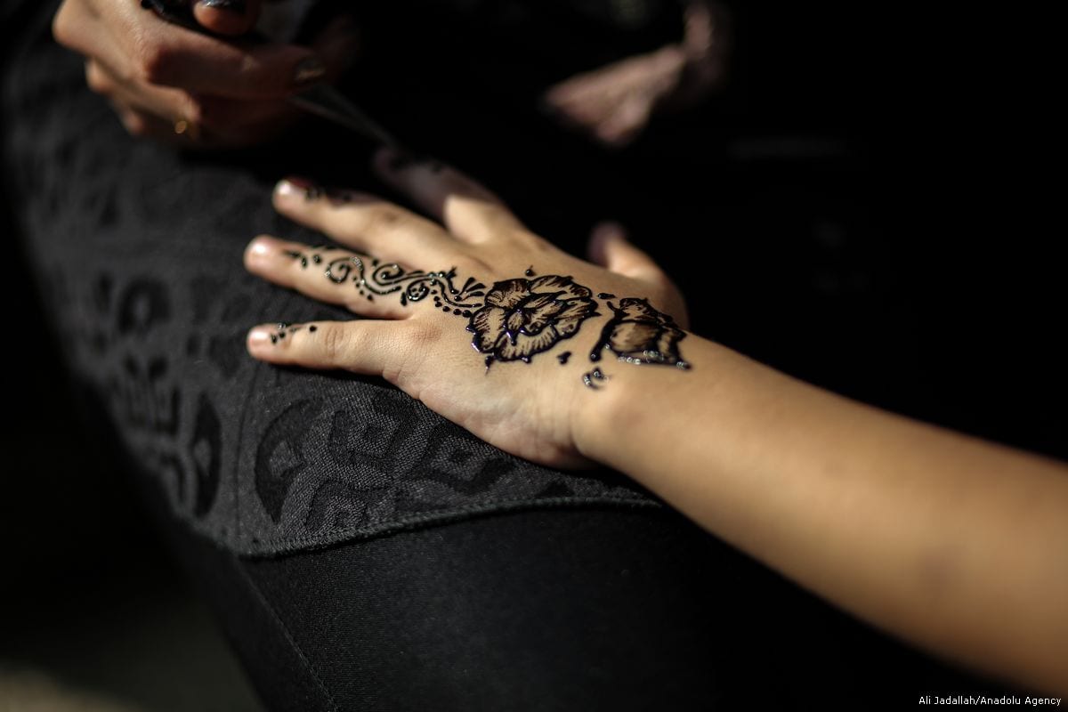 Henna tradition in Gaza – Middle East Monitor