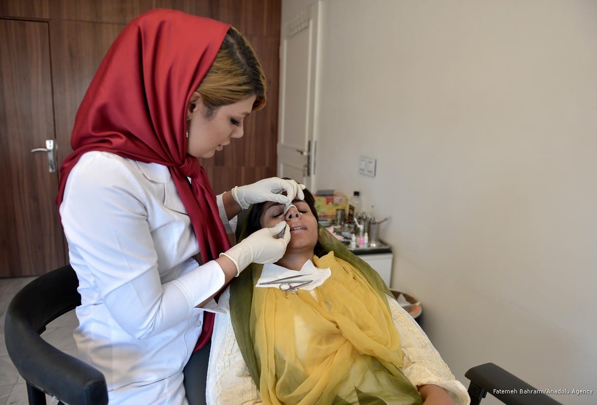 Interest in plastic surgery among Iranian women – Middle East Monitor