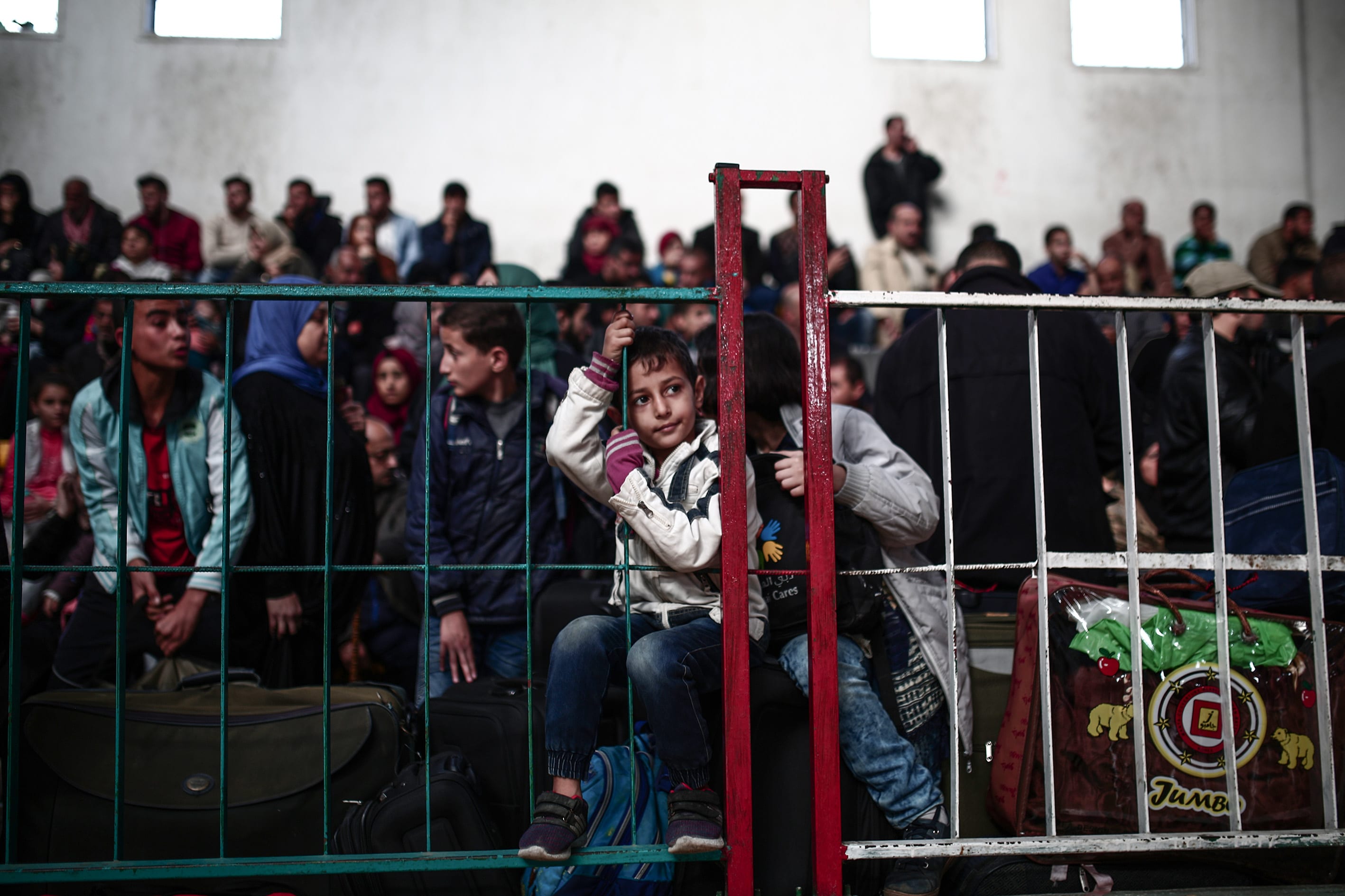 Rafah crossing opens for 3 days under Palestinian Authority for 1st ...