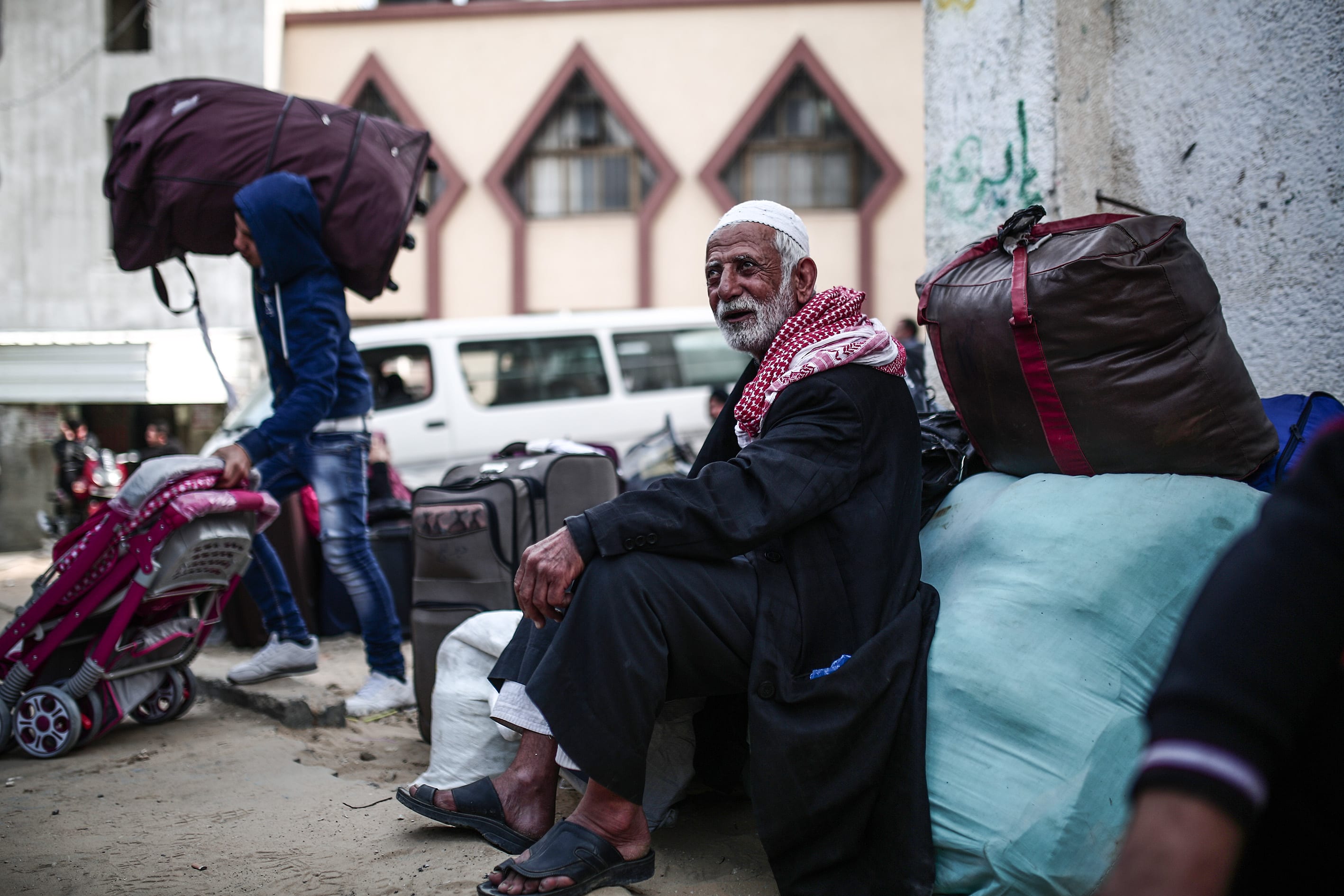 Rafah crossing opens for 3 days under Palestinian Authority for 1st ...
