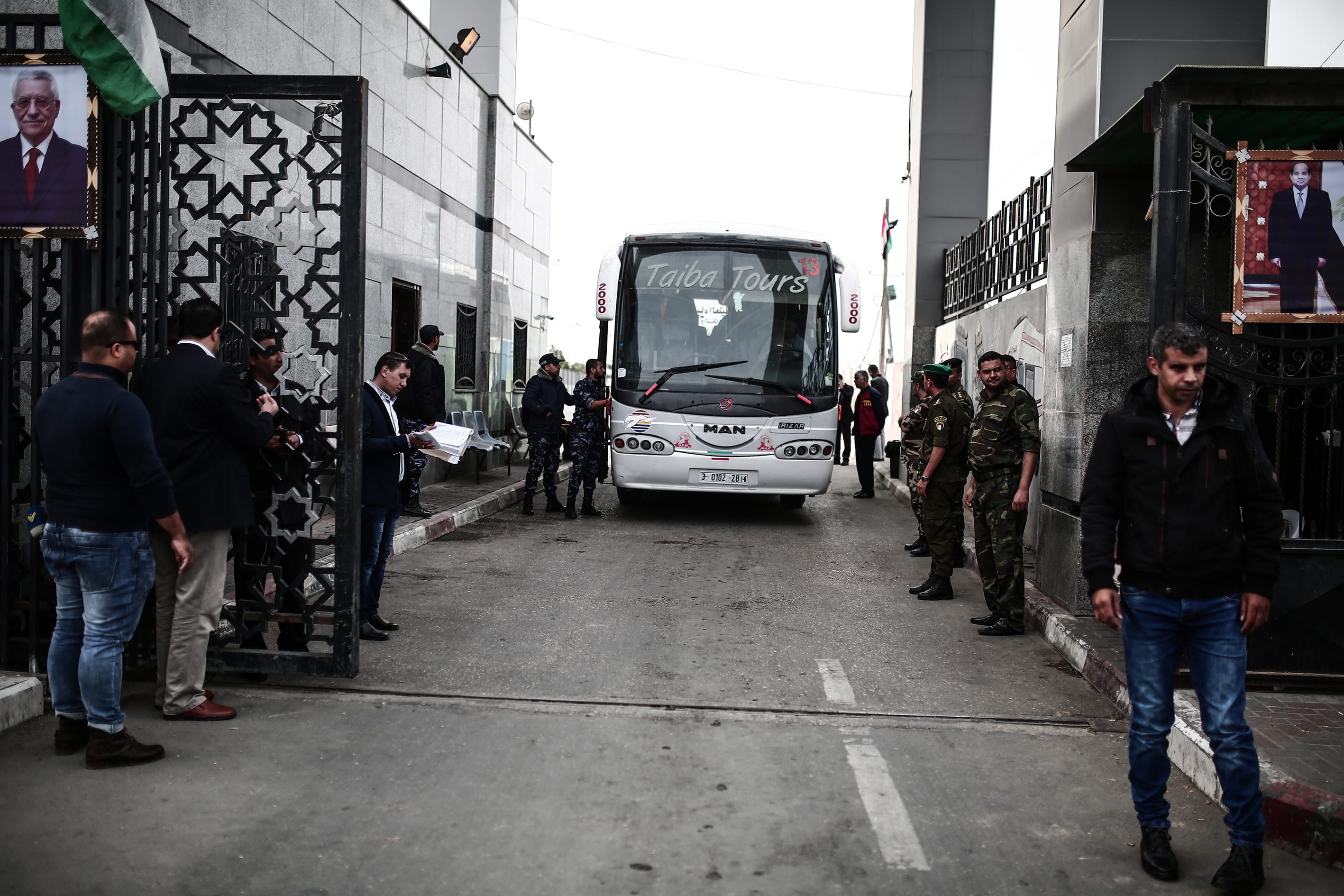 Rafah crossing opens for 3 days under Palestinian Authority for 1st ...