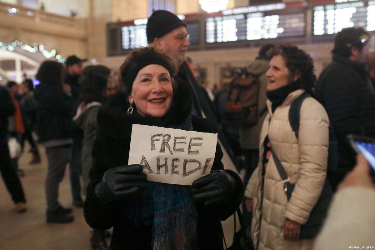 US: Hundreds protest for Ahed Tamimi in New York’s Grand Central ...