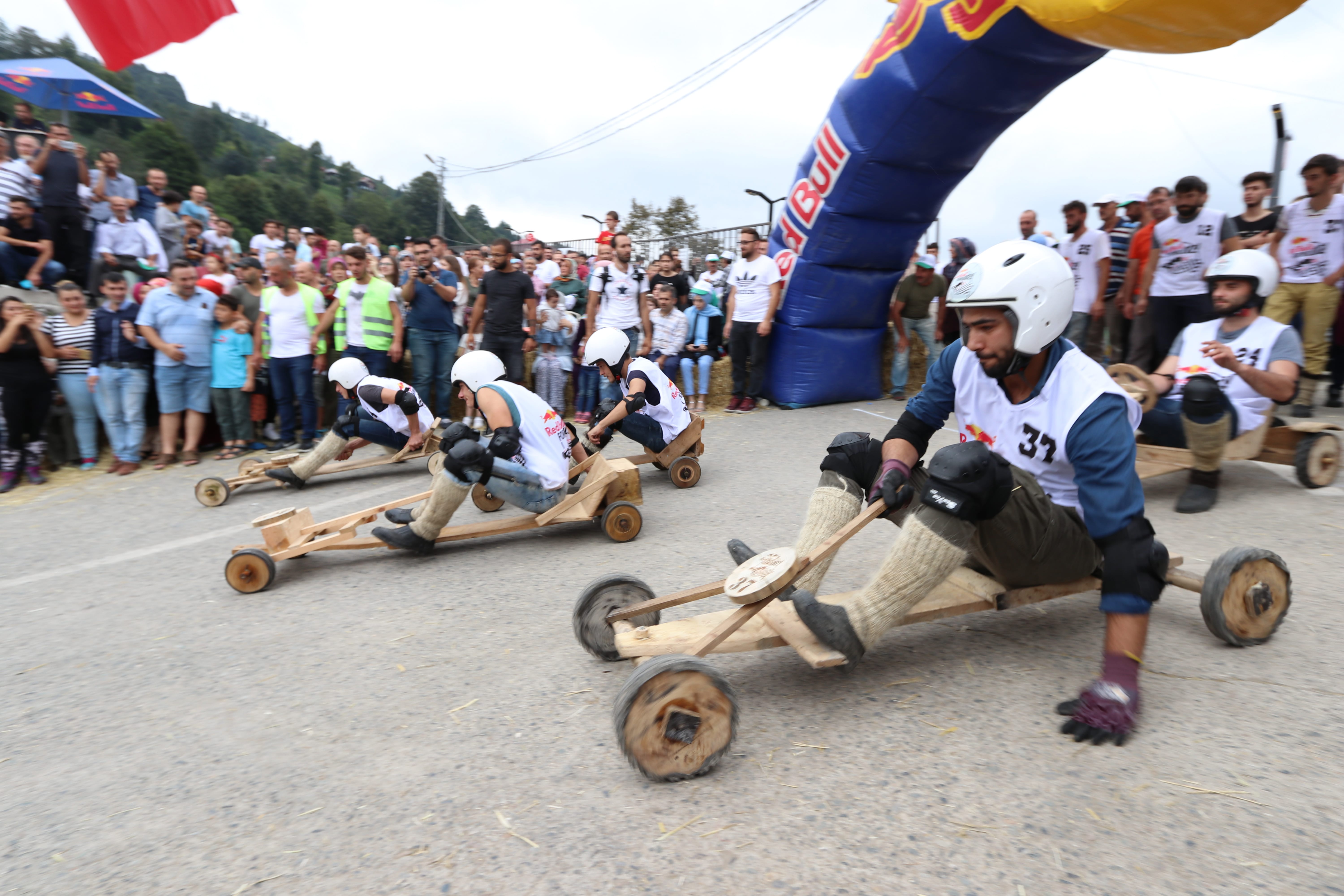 Wooden Car Race – Middle East Monitor