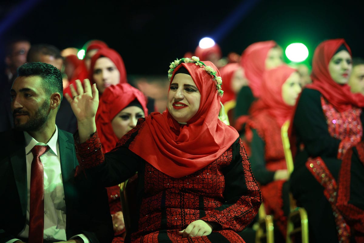 Mass wedding in Palestine – Middle East Monitor