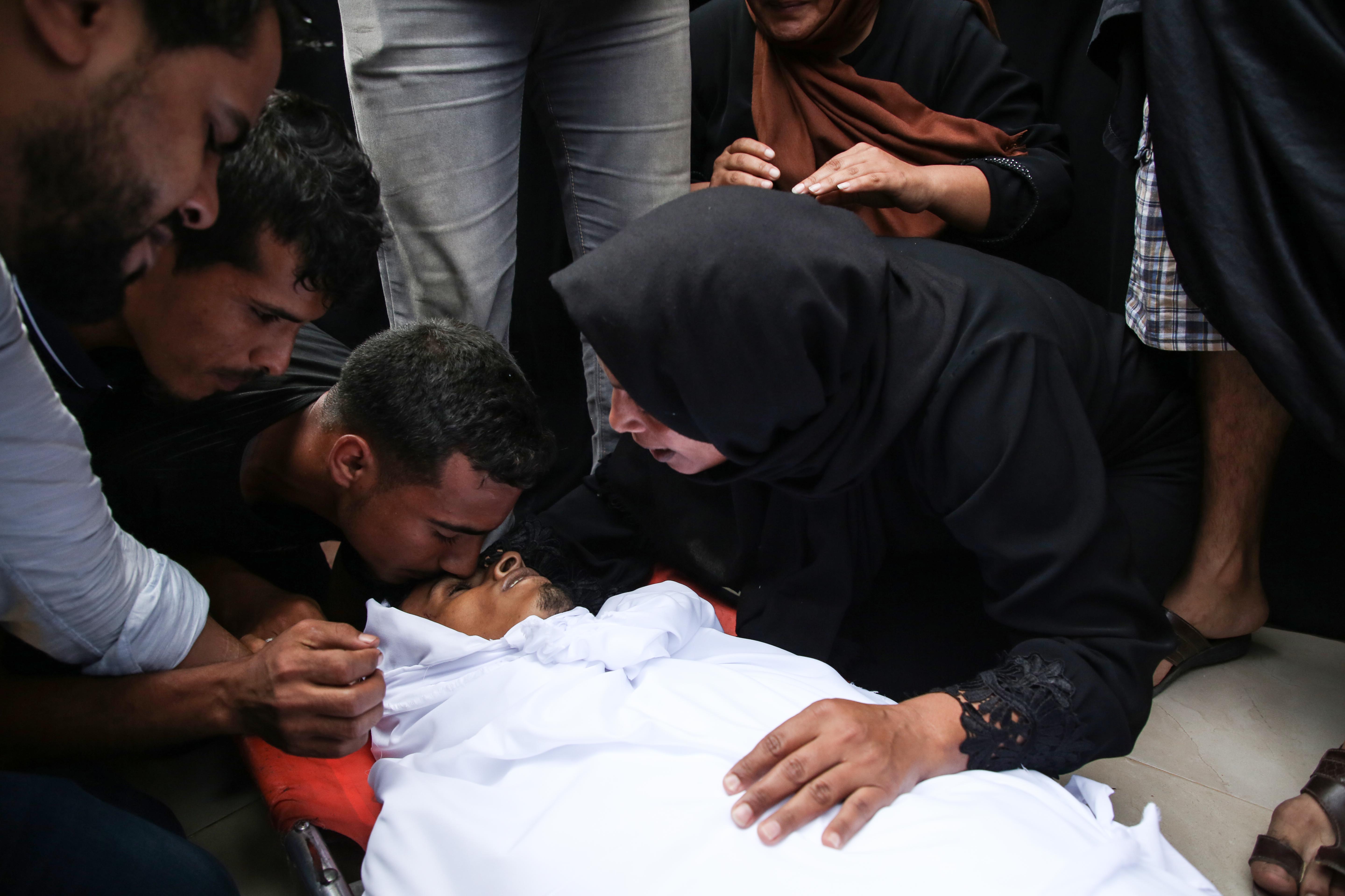 6 Palestinians shot dead near Gaza-Israel buffer zone – Middle East Monitor