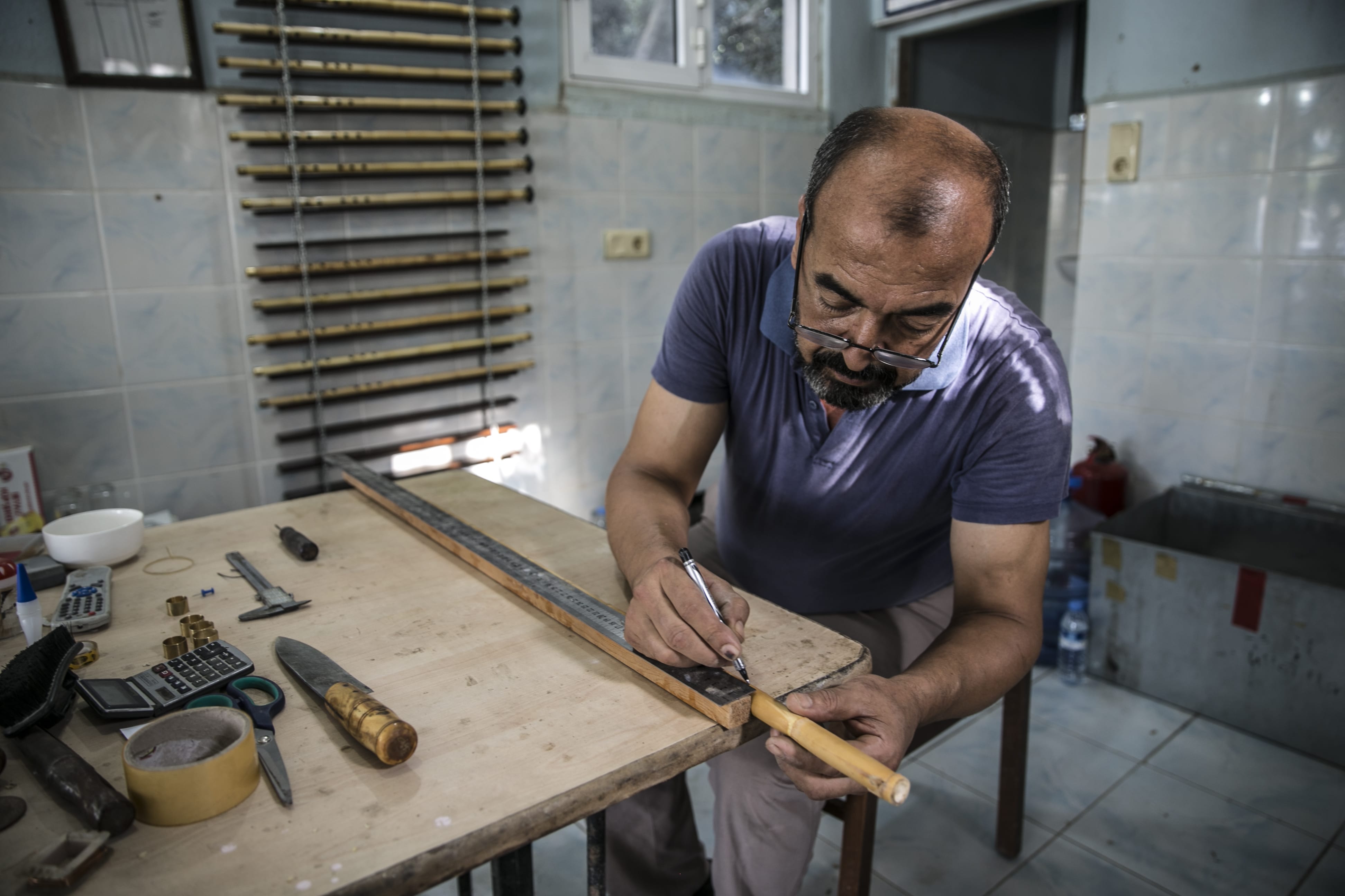 Making ‘Ney Instruments’ – Middle East Monitor