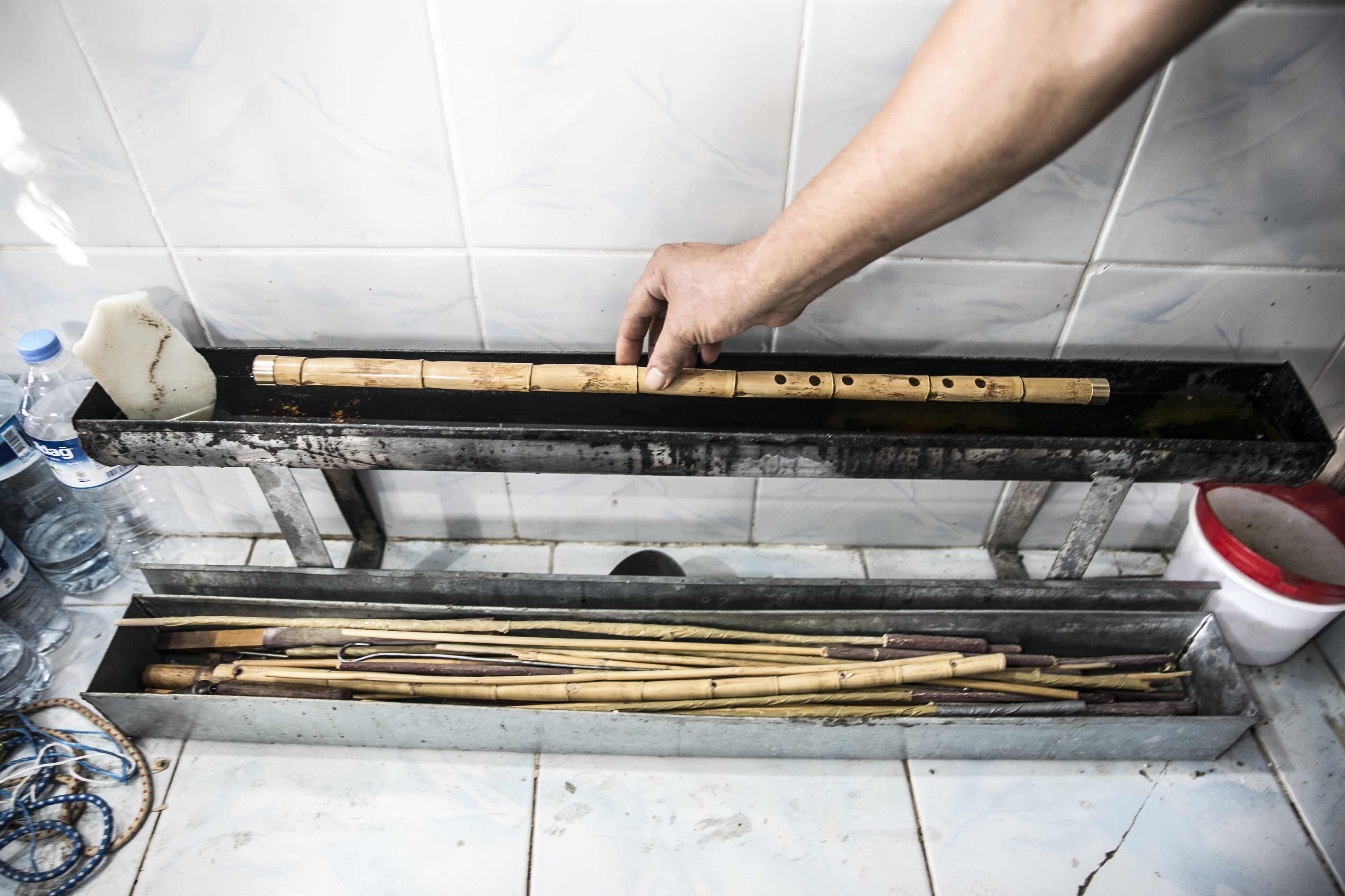 Making ‘Ney Instruments’ – Middle East Monitor