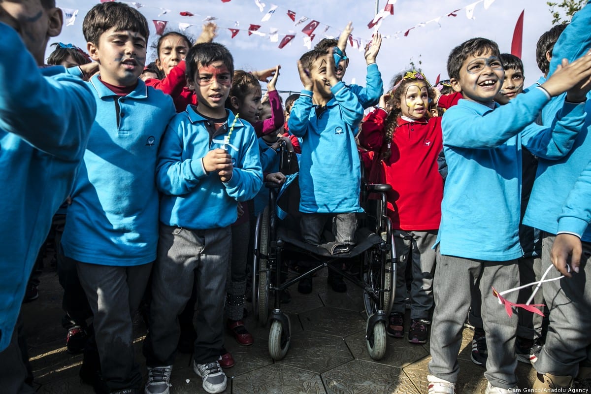 Olive picking for Syrian orphans – Middle East Monitor