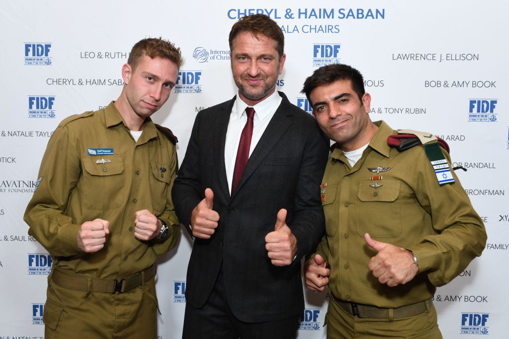 Hollywood stars raise record $60m for Israel army – Middle East Monitor