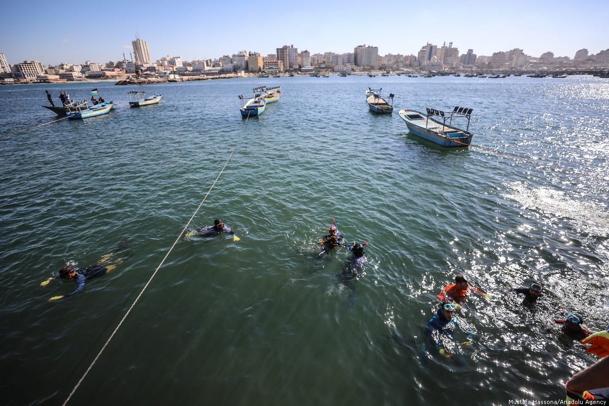 Gaza youth highlight growing pollution crisis in harbour clean-up ...