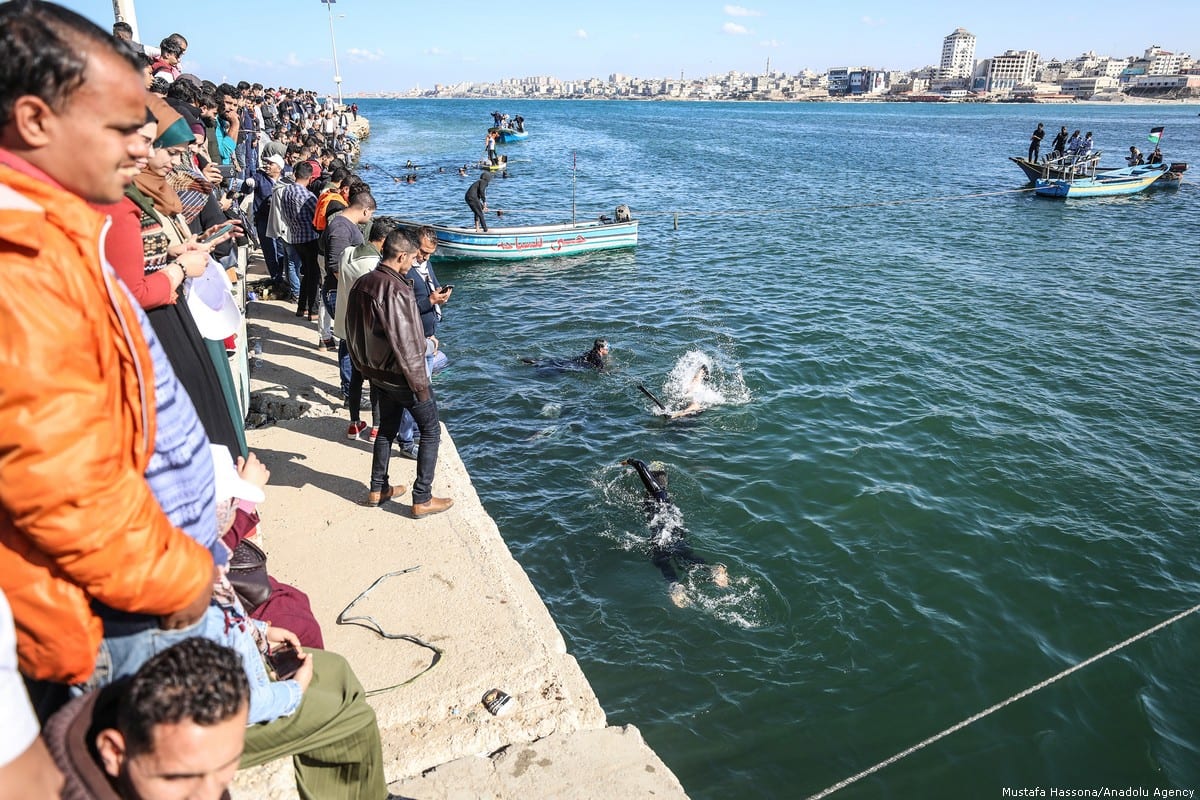 Gaza youth highlight growing pollution crisis in harbour clean-up ...