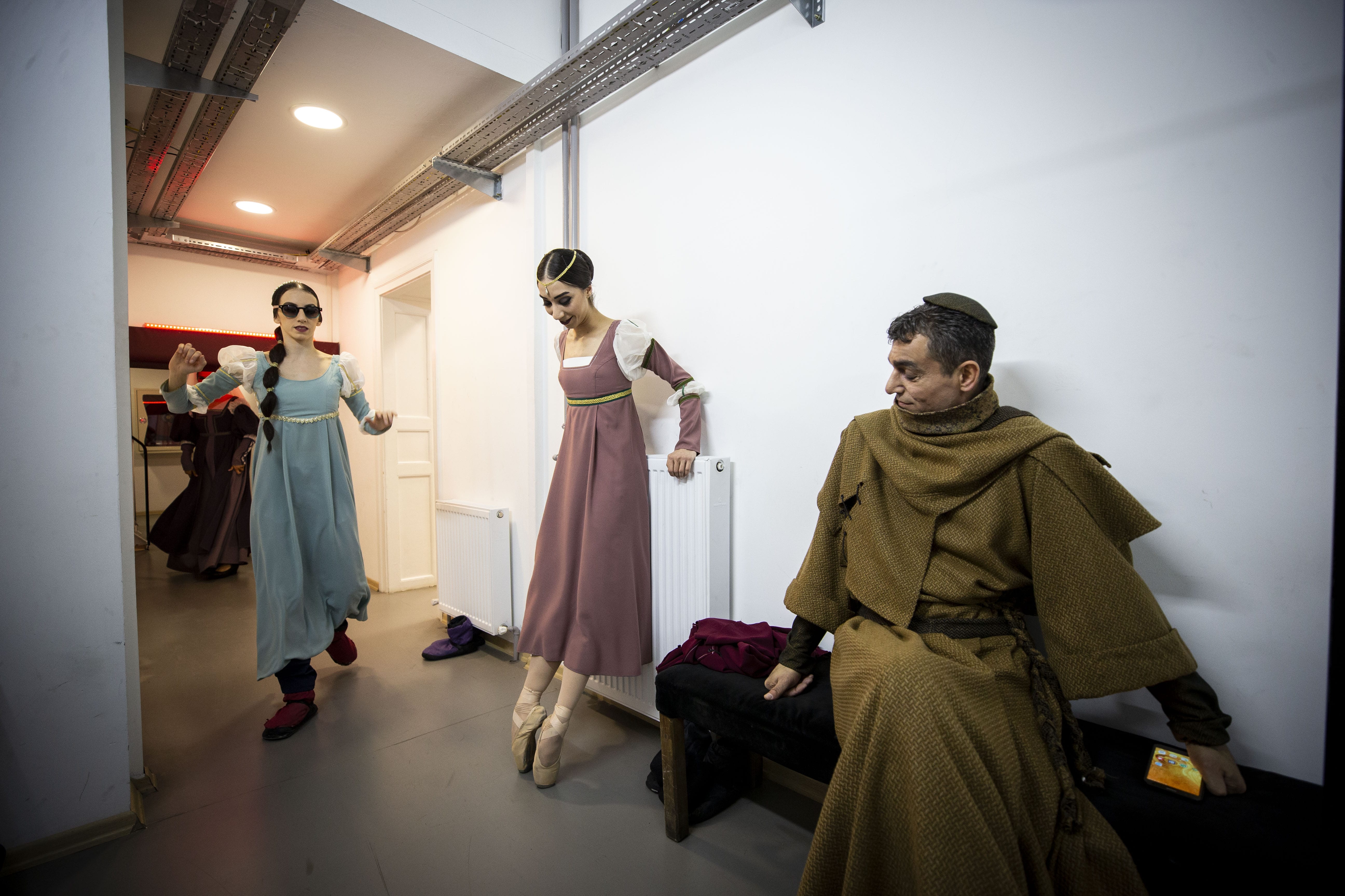 Ankara Ballet prepare to dance – Middle East Monitor