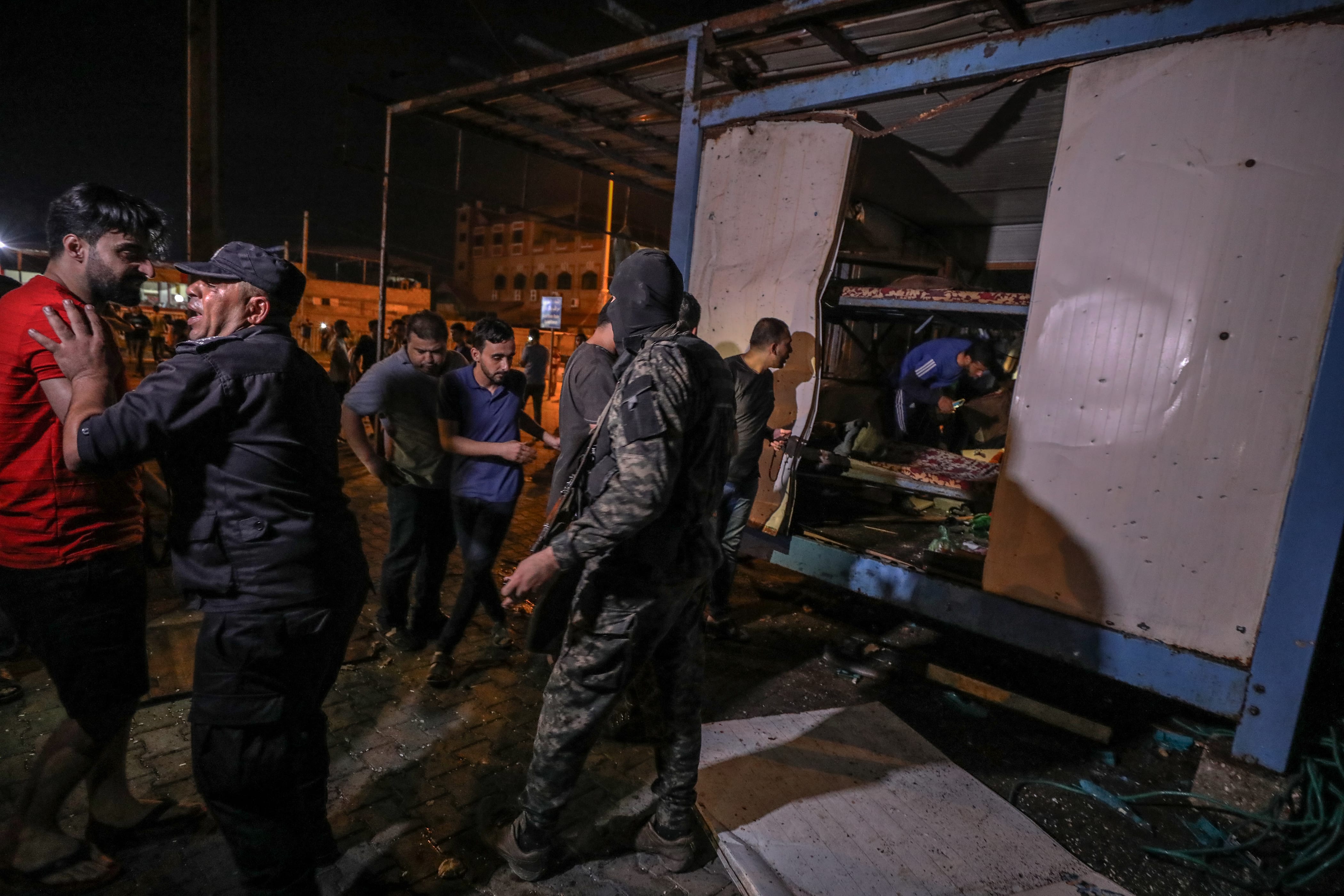 Explosions hit Gaza police checkpoints, three dead – Middle East Monitor