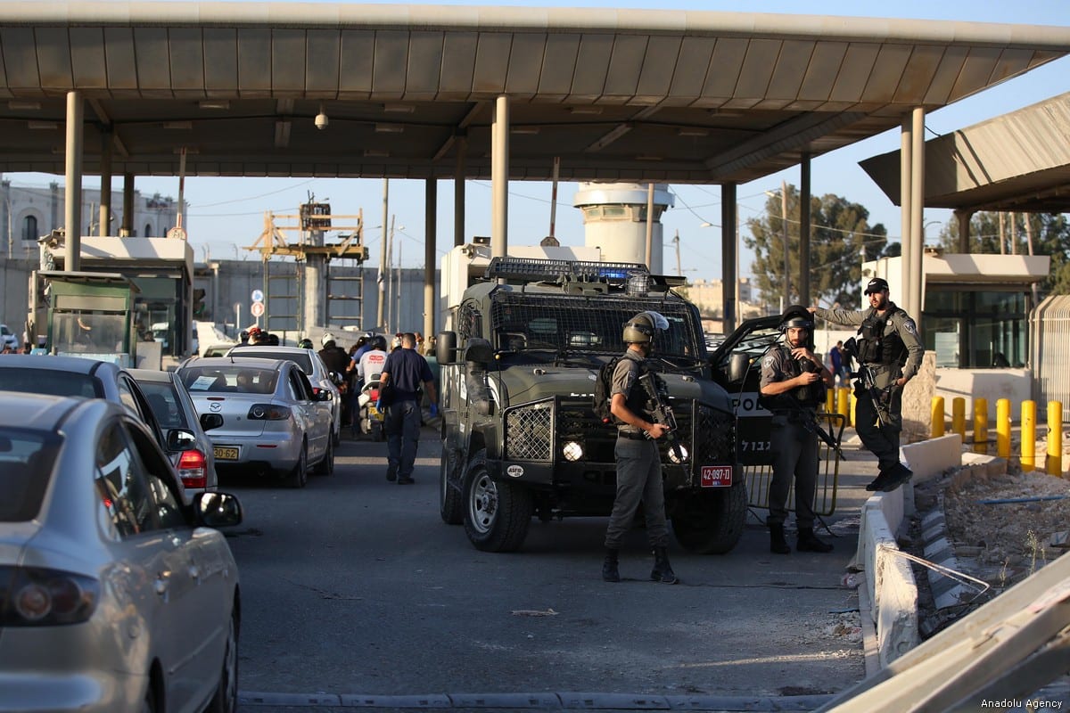 Israeli forces shoot Palestinian woman at checkpoint – Middle East Monitor