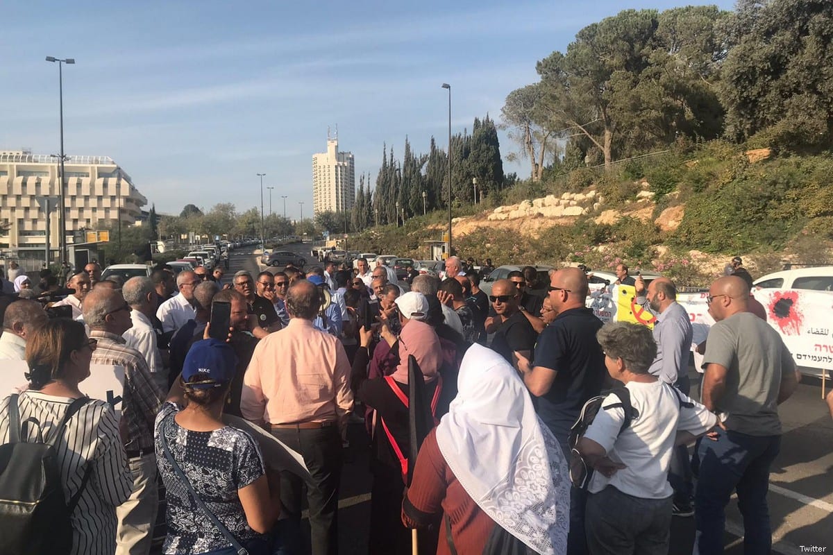 Arab Israelis block roads in call for greater police protection ...