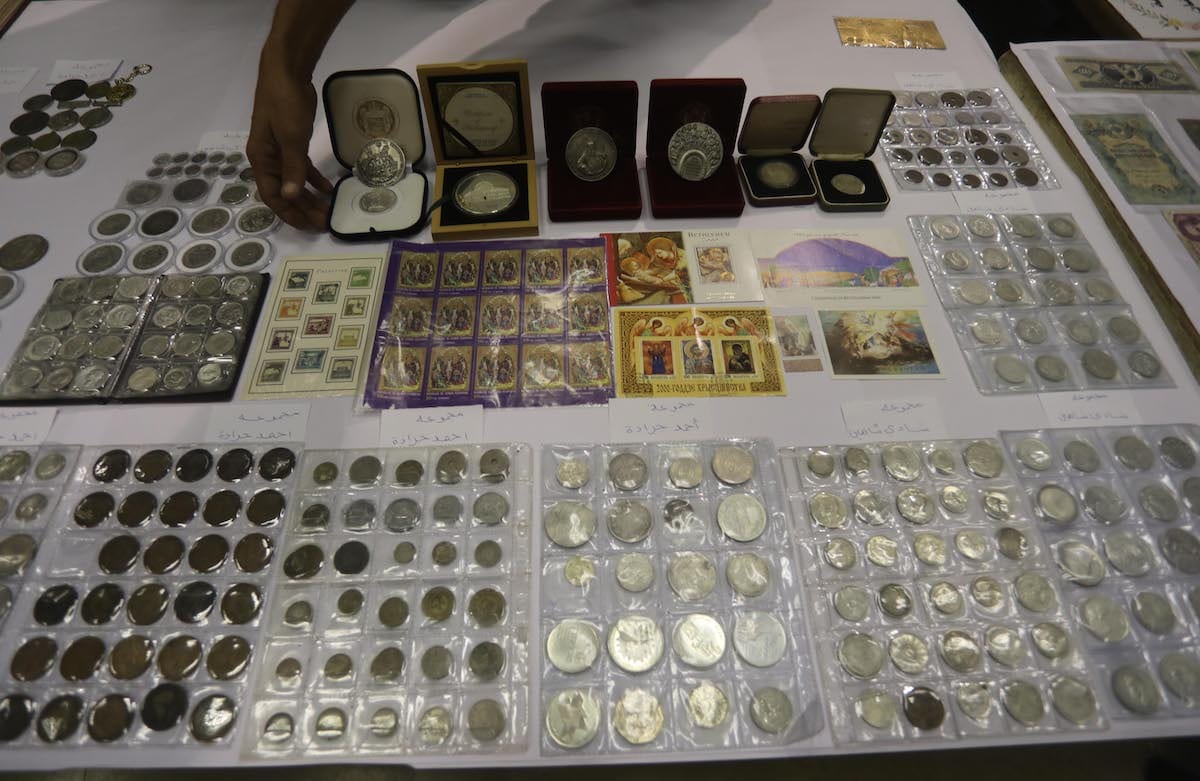 Gaza’s currency exhibition gets a stamp of approval – Middle East Monitor