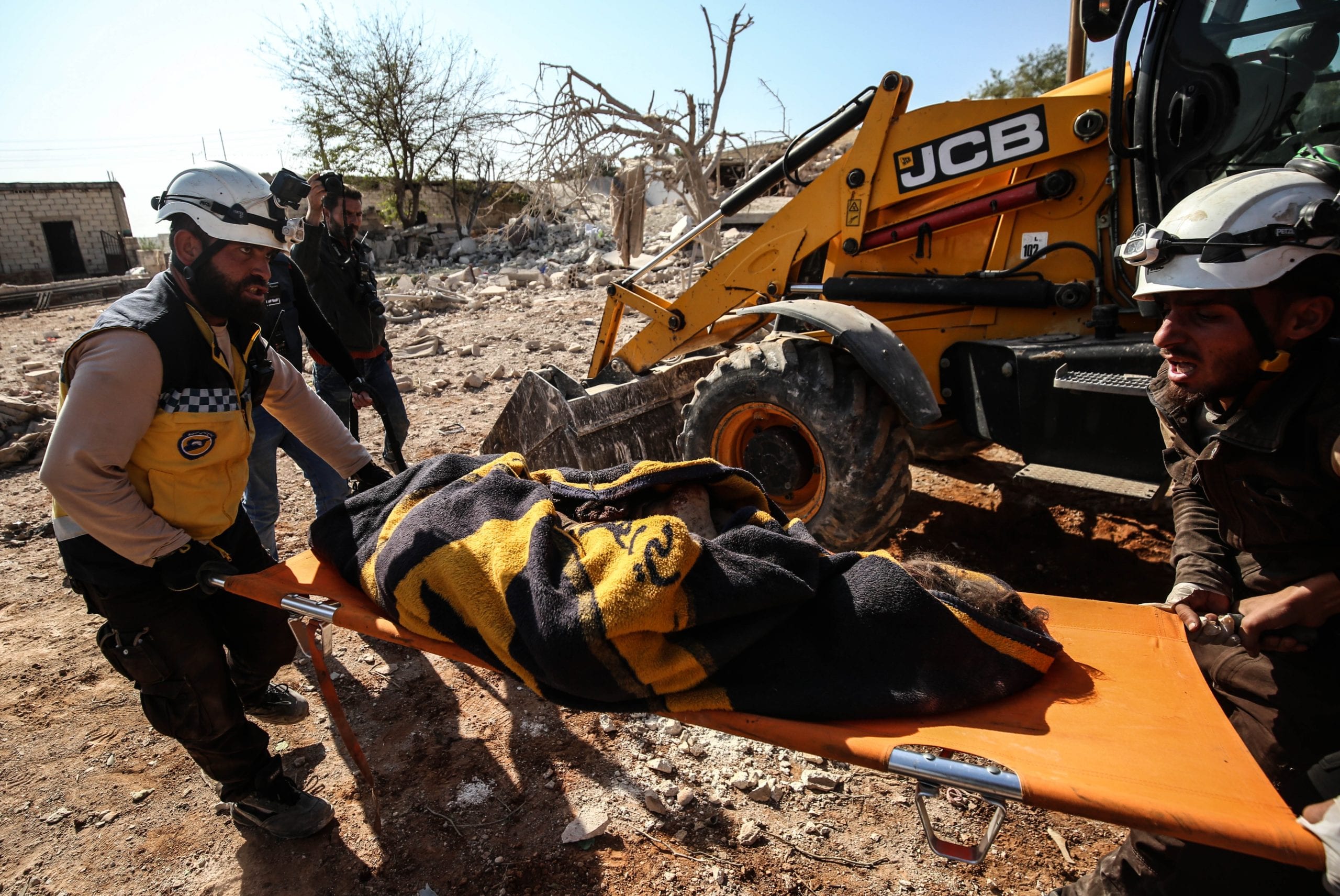 Russian Airstrikes Kill 9 Civilians In Idlib Syria Middle East Monitor