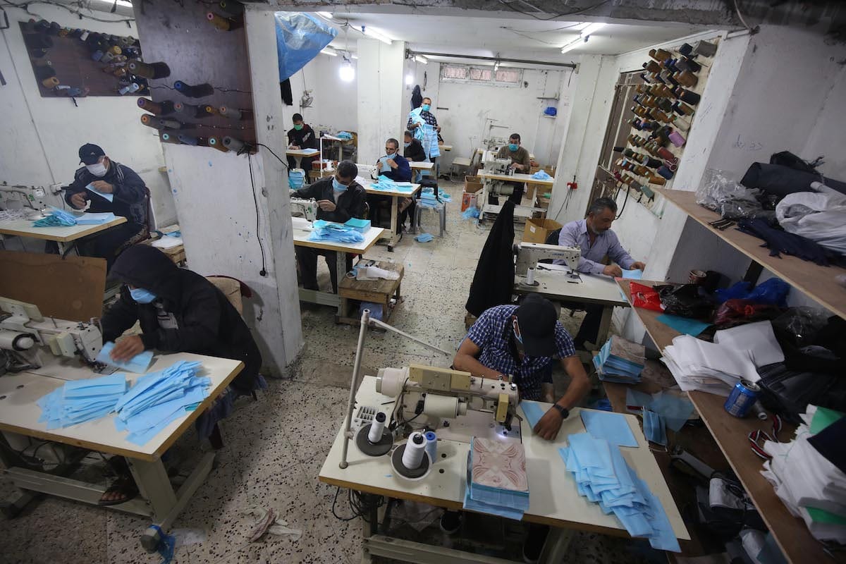 Gaza makes millions of face masks for Europe – Middle East Monitor