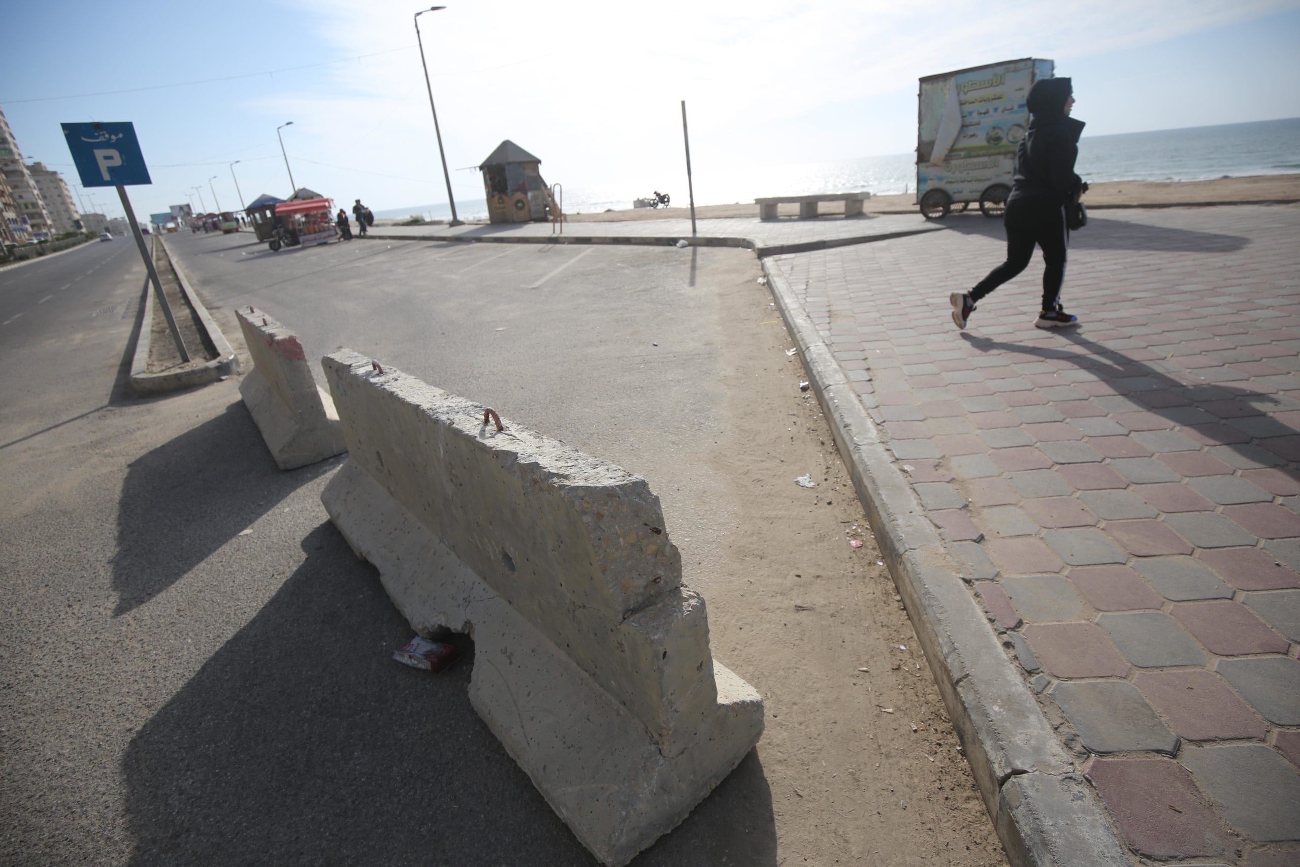 Gaza police stop cars parking along the beach to reduce public ...