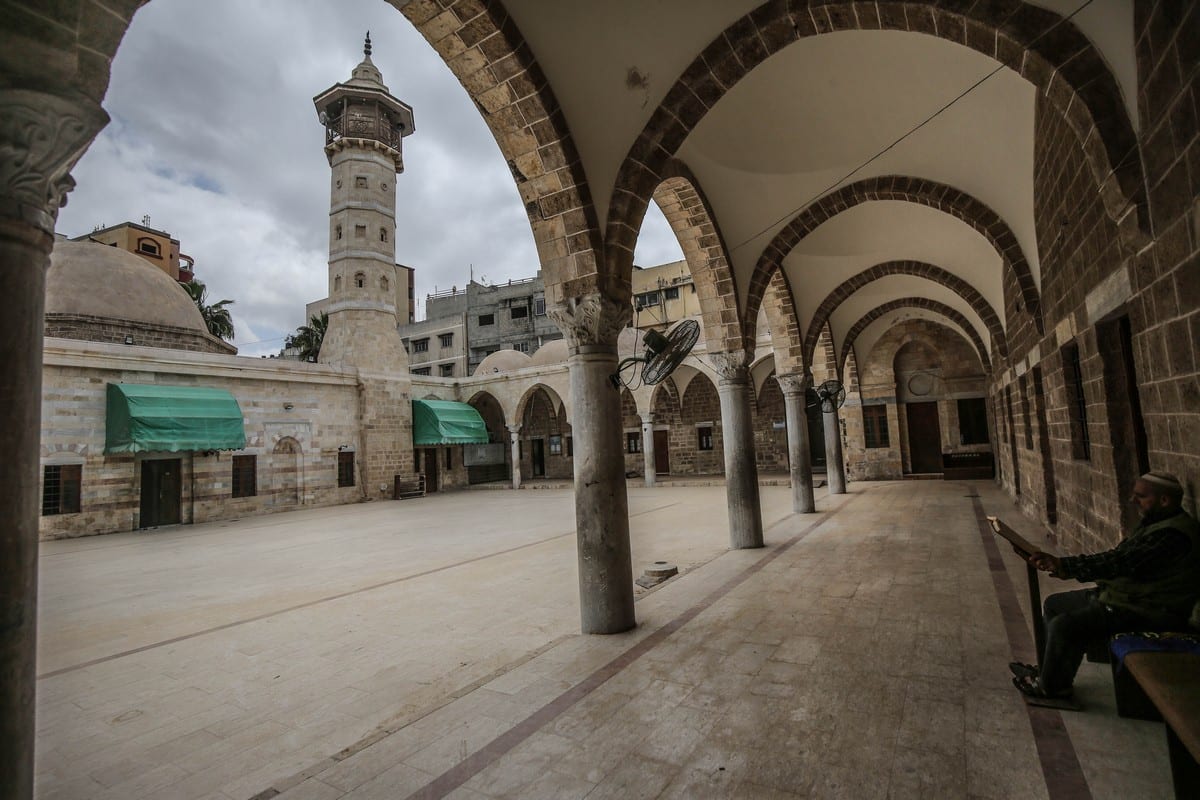Gaza mosques lie empty as fear of coronavirus rises – Middle East Monitor