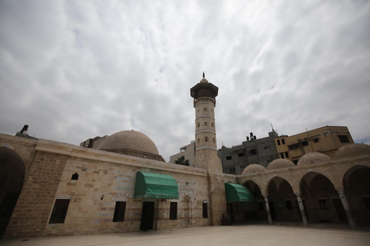 Gaza mosques lie empty as fear of coronavirus rises – Middle East Monitor