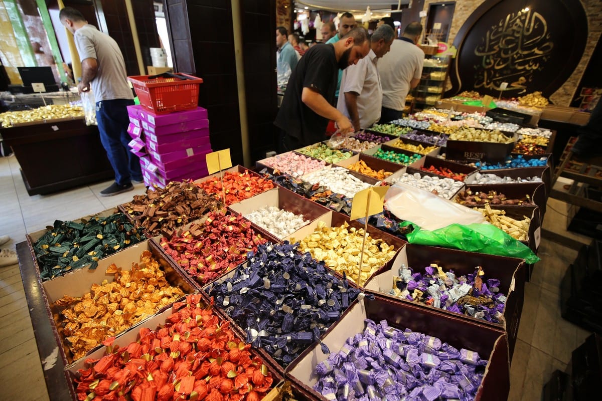 The final rush towards Gaza’s sweet markets – Middle East Monitor