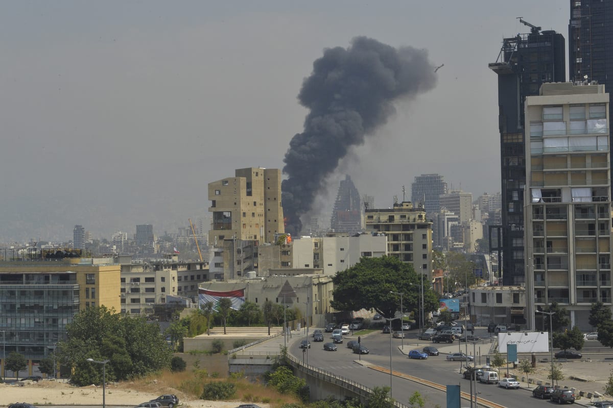 Lebanon: Flames rise again in port of Beirut – Middle East Monitor