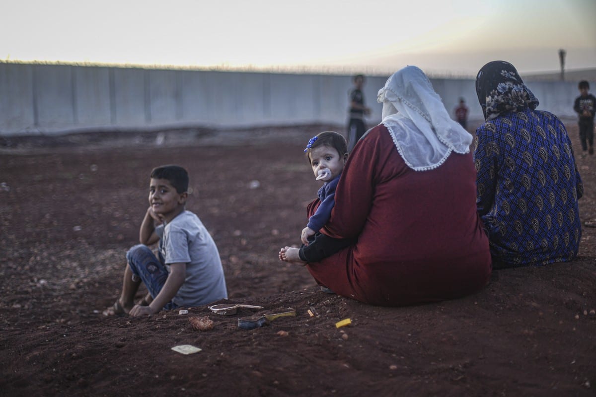 Displaced Syrian civilians continue to live in harsh conditions ...