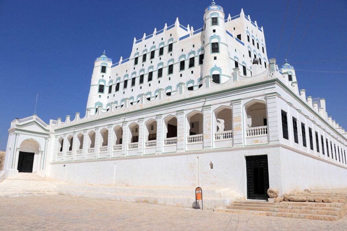 Yemen’s mud-brick palace ‘at risk of collapse’ – Middle East Monitor