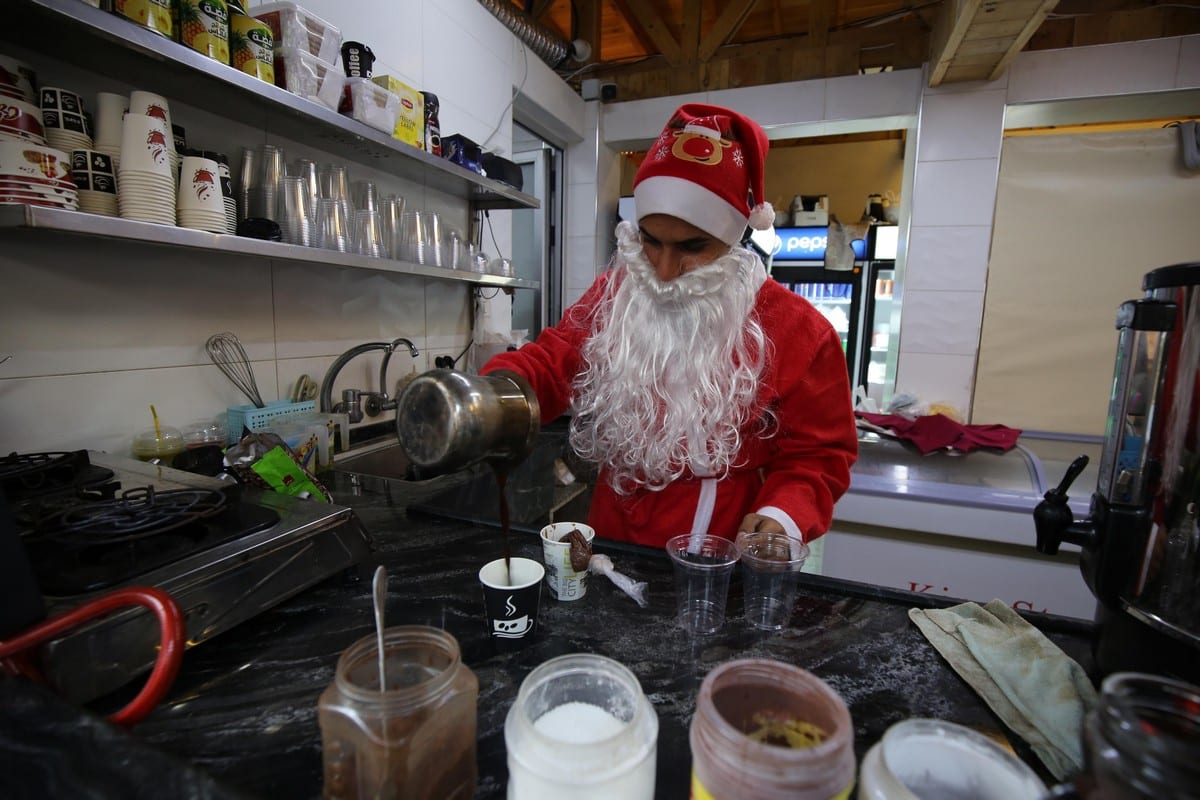 Santa arrives in Gaza – Middle East Monitor