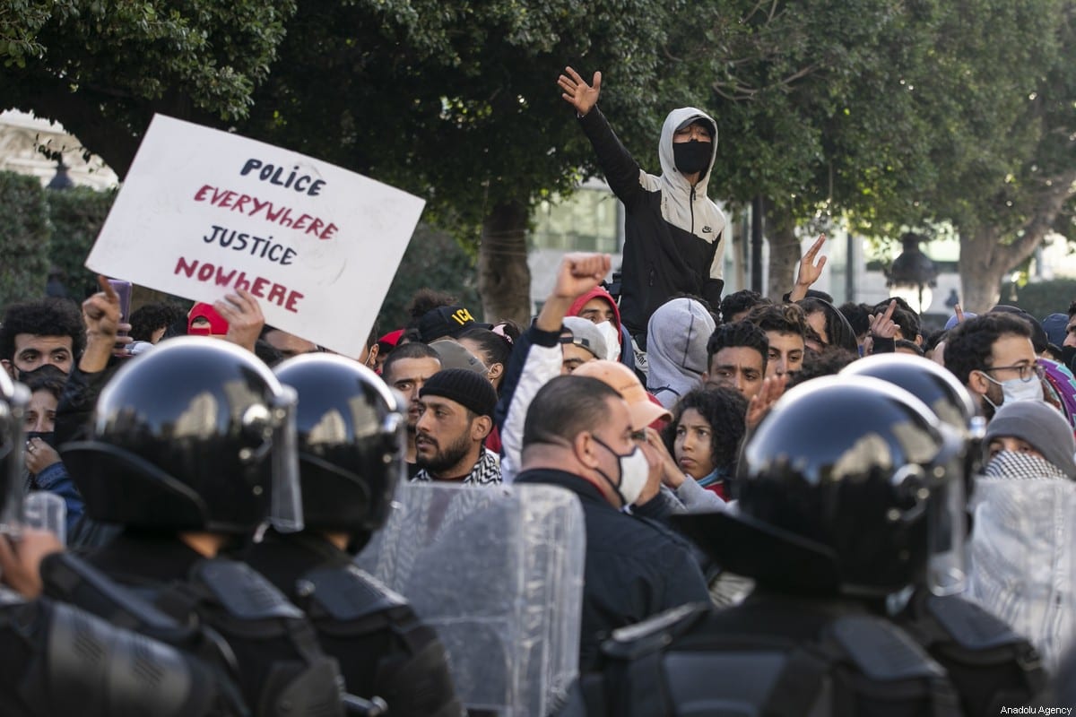 Demonstration in Tunisia – Middle East Monitor