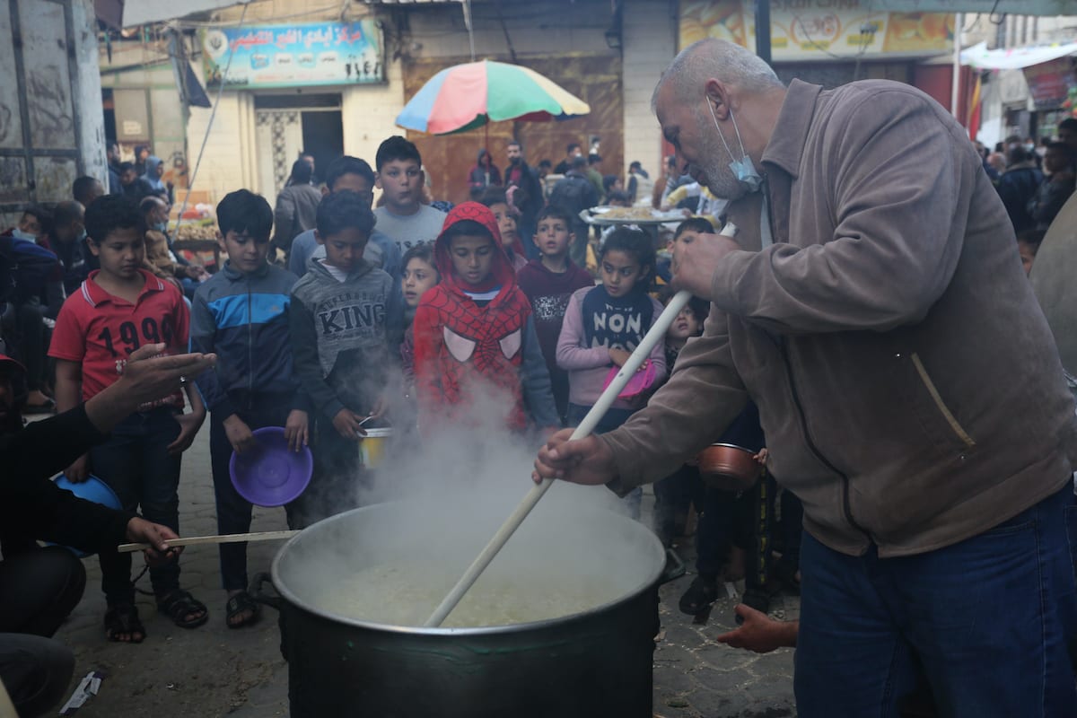 A charitable iftar in Gaza – Middle East Monitor