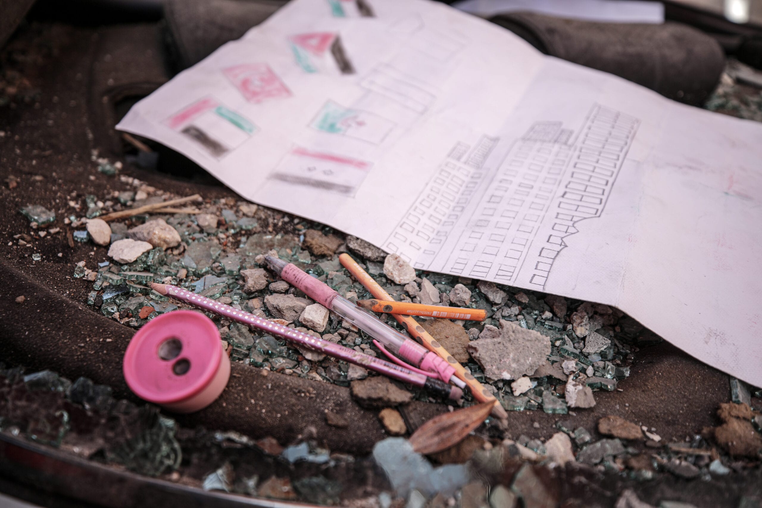 Palestinian girl killed in the Israeli attack included the Turkish flag ...