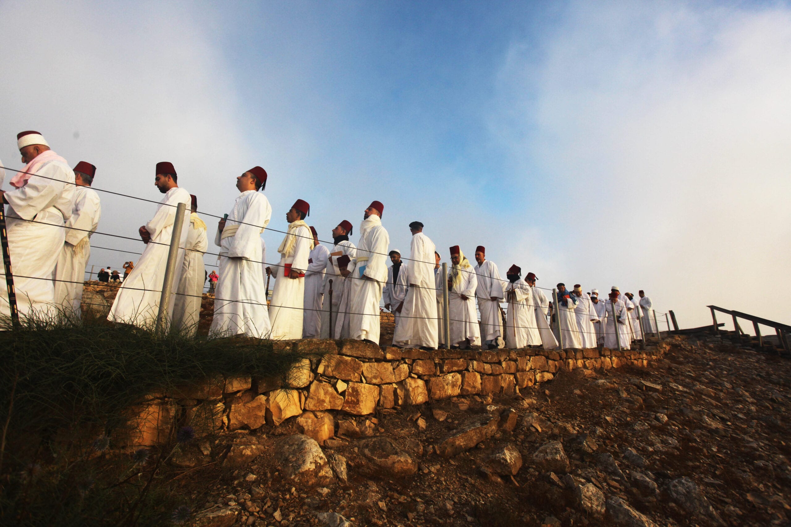 Samaritans celebrate ‘Shavuot’ in Nablus – Middle East Monitor