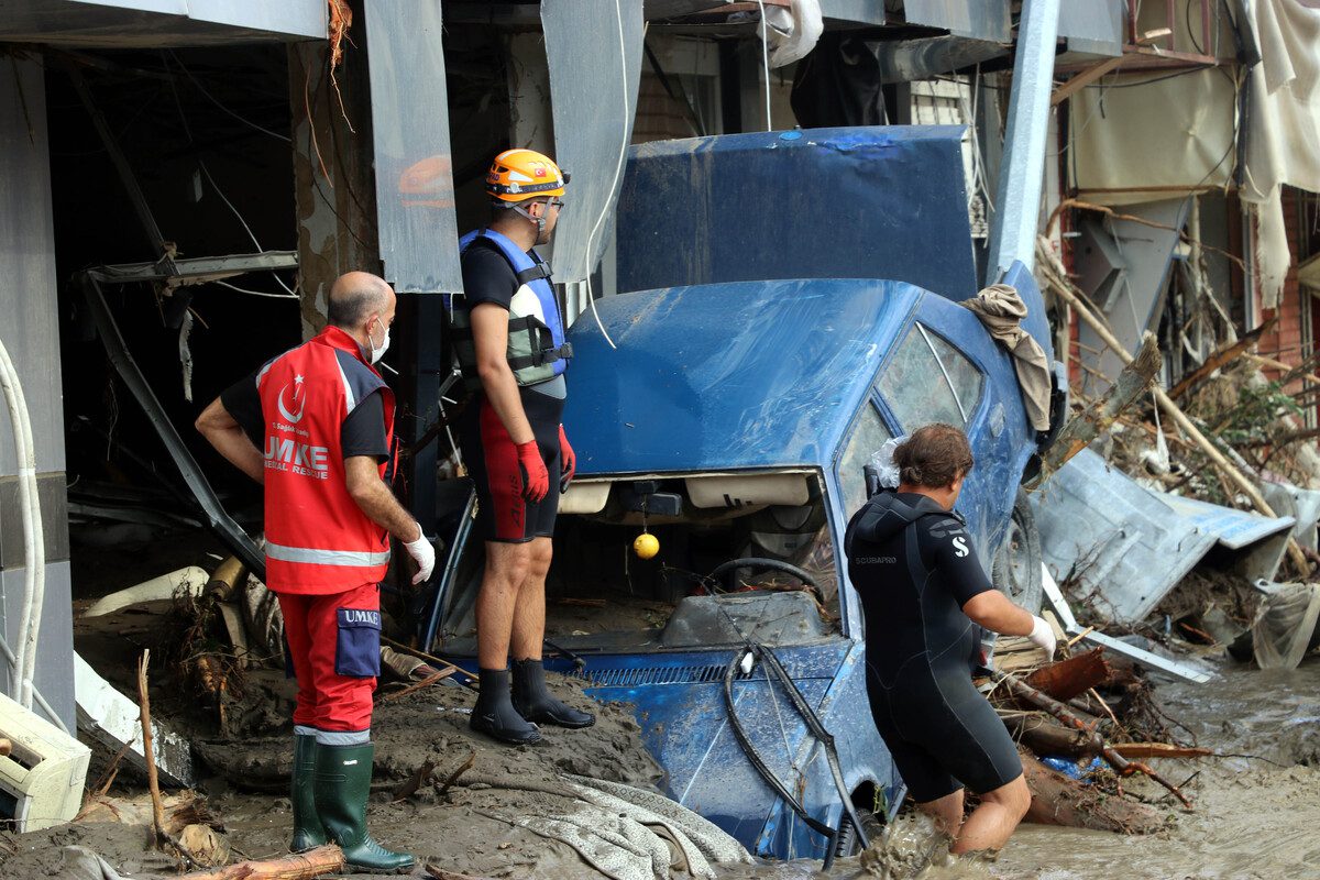 Floods in Turkey’s Kastamonu – Middle East Monitor