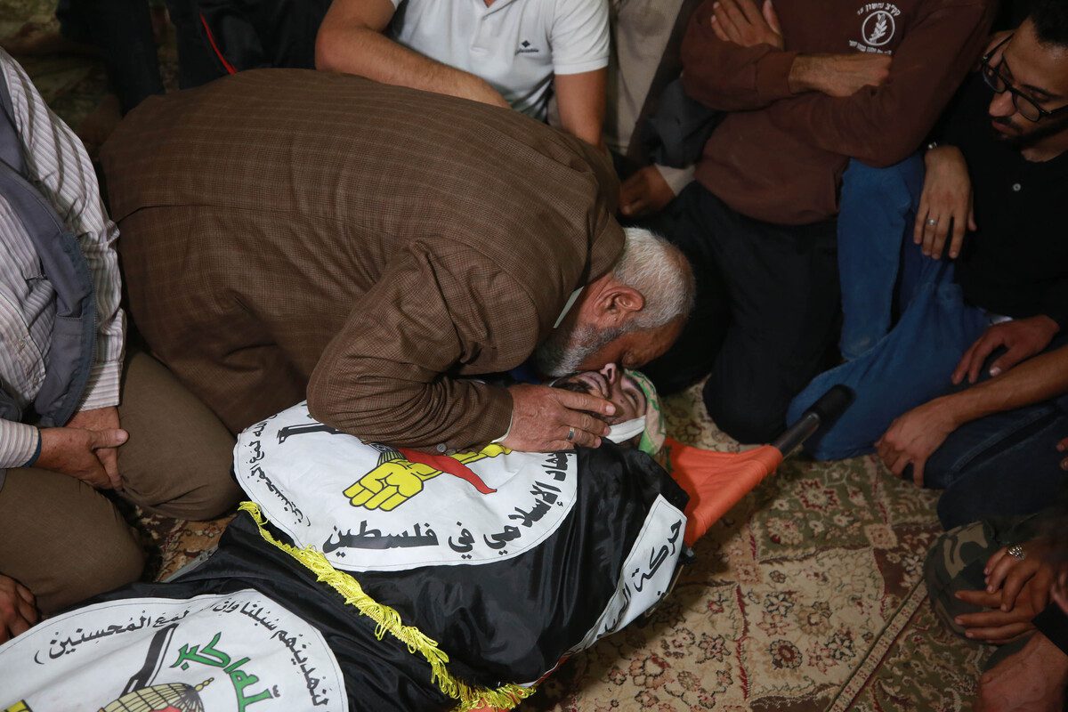 Funeral ceremony of Palestinian Saddam Beni Avde – Middle East Monitor